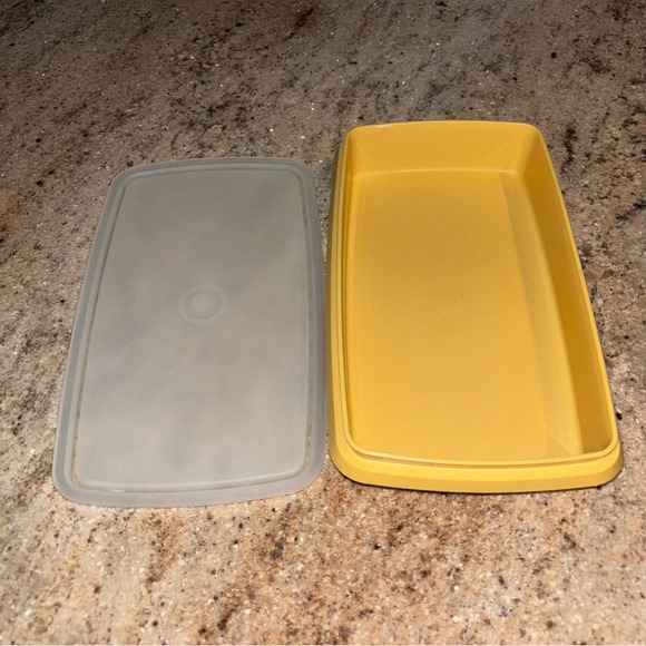 Tupperware | Kitchen | Vintage Tupperware Deli Meatcheese Container ...